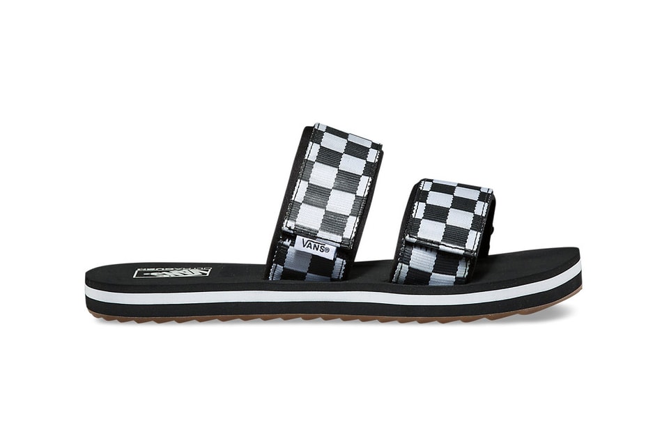 Pick-up Vans' Cayucas Checkerboard Slides | Hypebae