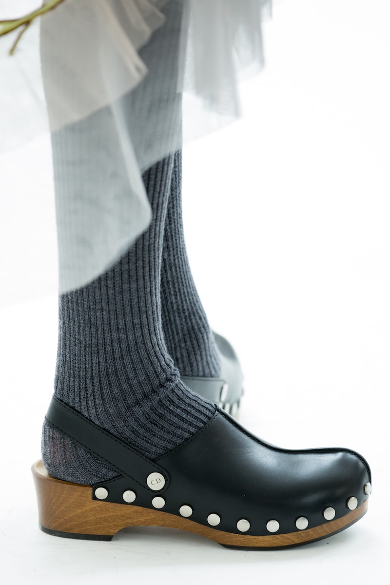 Dior's Fall/Winter 2018 DiorQuake Wooden Clogs | Hypebae