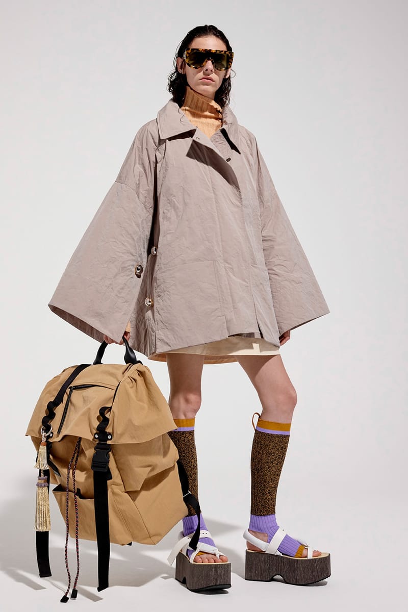 2 Moncler 1952 Women's & Men's Collection Release | Hypebae 2 Moncler 1952 Women's & Men's Collection Release | Hypebae