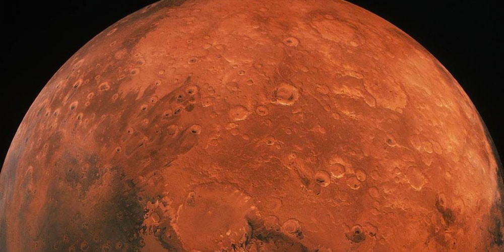 NASA Captures First-Ever Color Photo of Mars | Hypebae