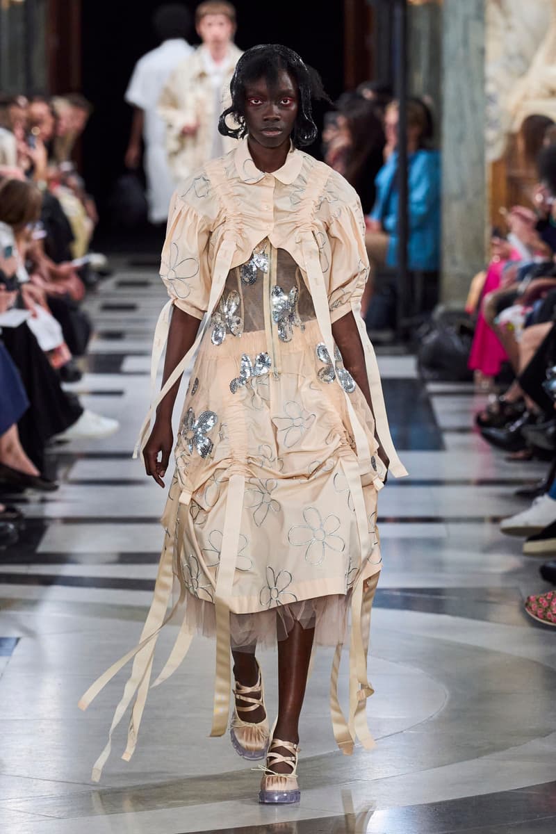 Simone Rocha Debuts SS23 Collection at LFW | Hypebae