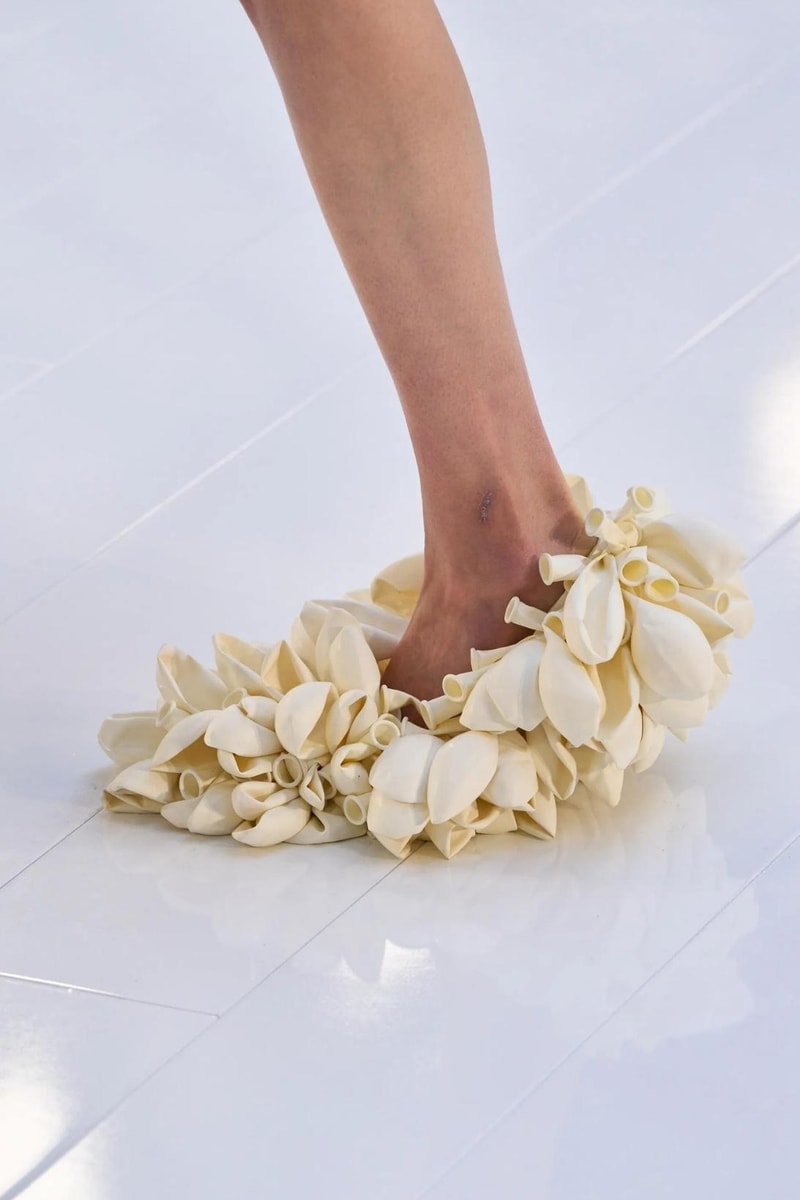 Loewe Brings Balloon Pumps to the Runway | Hypebae