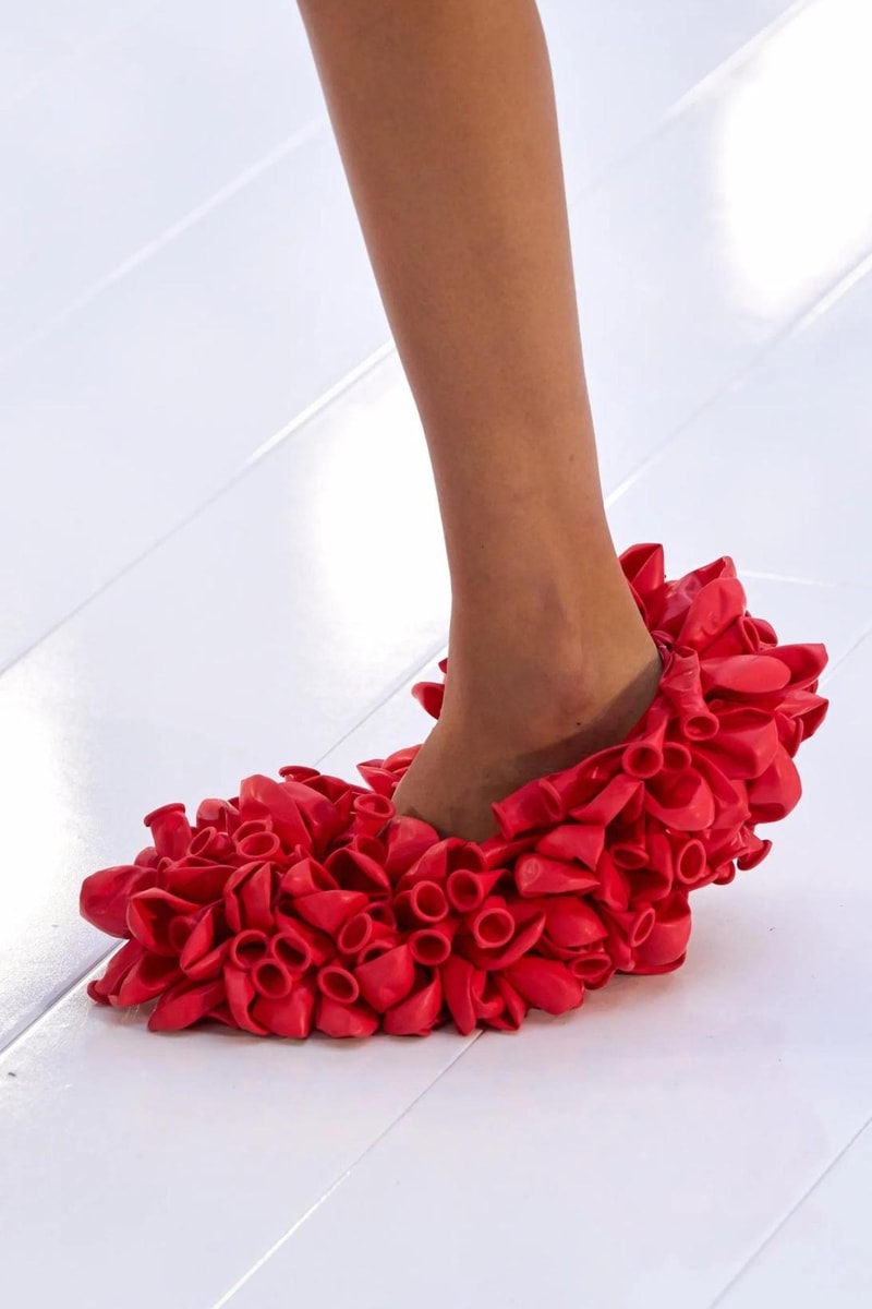 Loewe Brings Balloon Pumps to the Runway | Hypebae