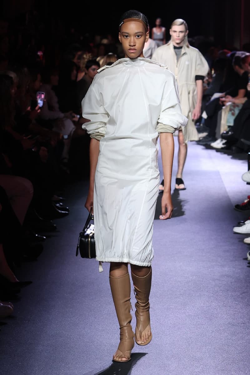 Bella Hadid and FKA Twigs Walk Miu Miu SS23 | Hypebae