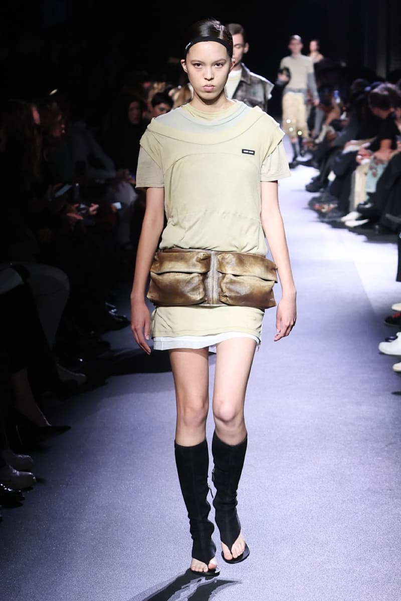 Bella Hadid and FKA Twigs Walk Miu Miu SS23 | Hypebae