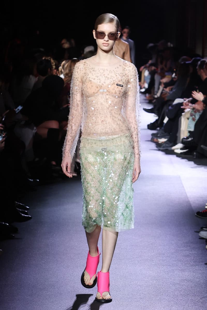 Bella Hadid and FKA Twigs Walk Miu Miu SS23 | Hypebae