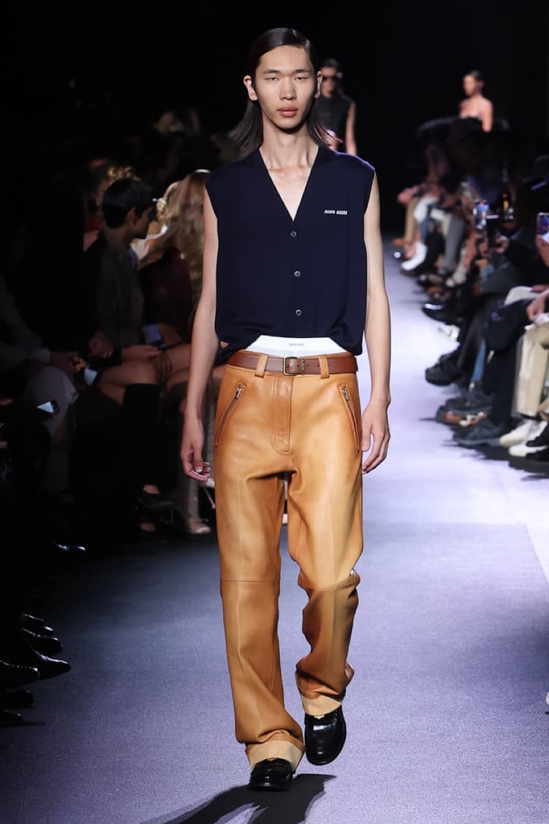 Bella Hadid and FKA Twigs Walk Miu Miu SS23 | Hypebae