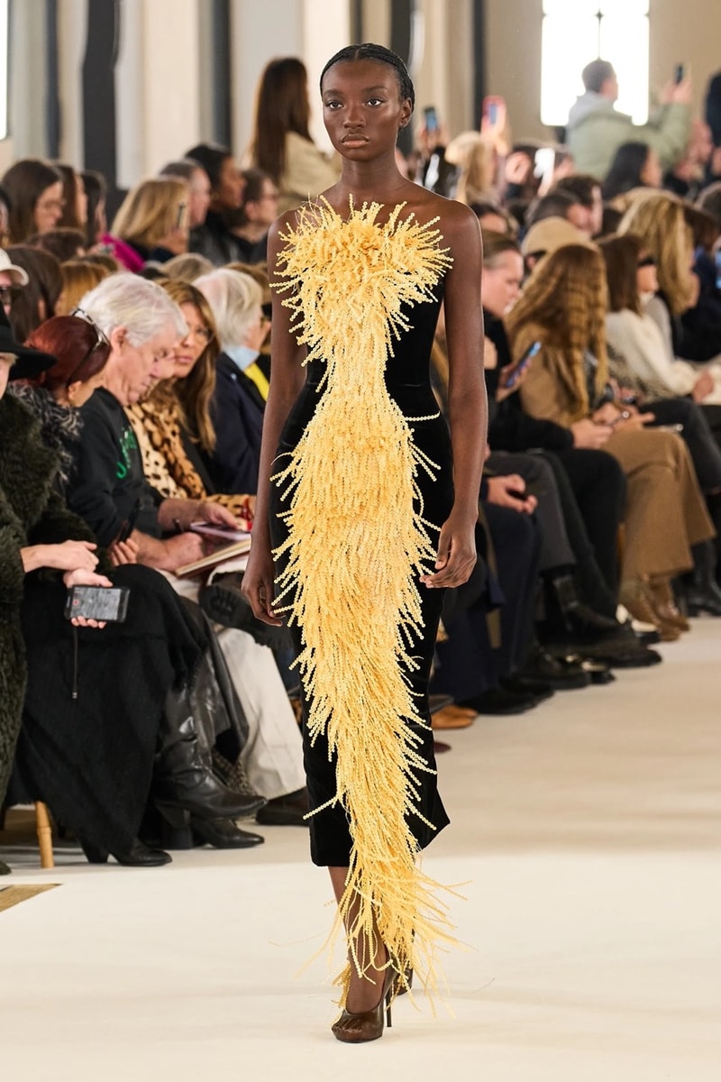 See Schiaparelli's Paris Couture Week 2023 Show | Hypebae