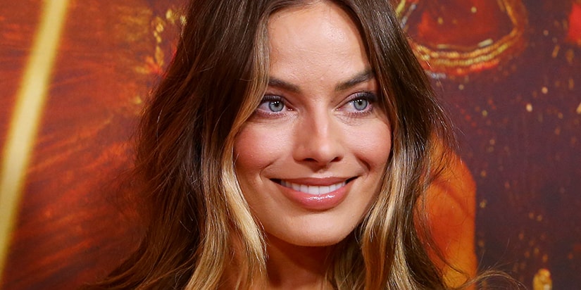 Get Into Margot Robbie's "Bedhead" Curls | Hypebae