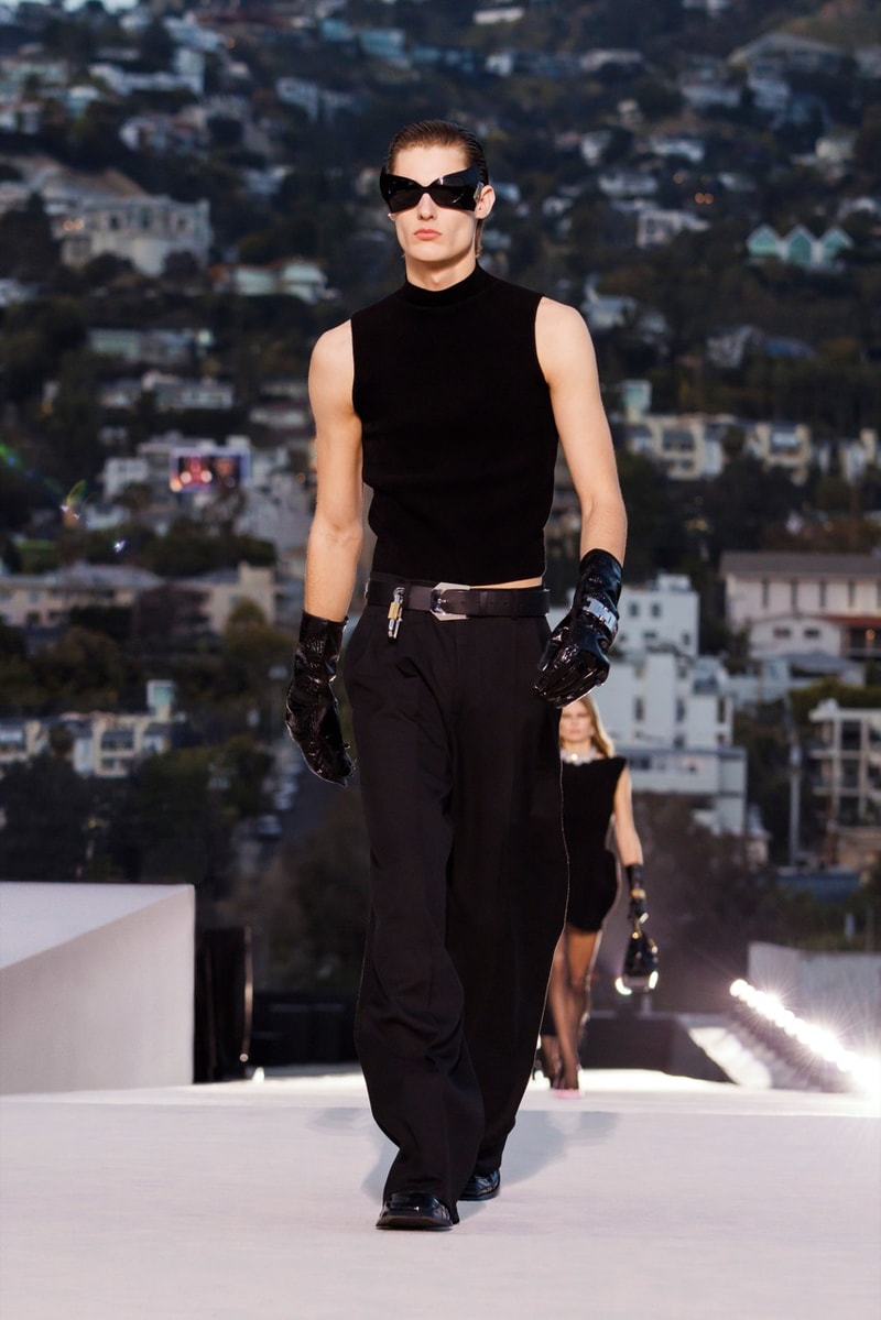 Versace's FW23 Fashion Show in Los Angeles | Hypebae