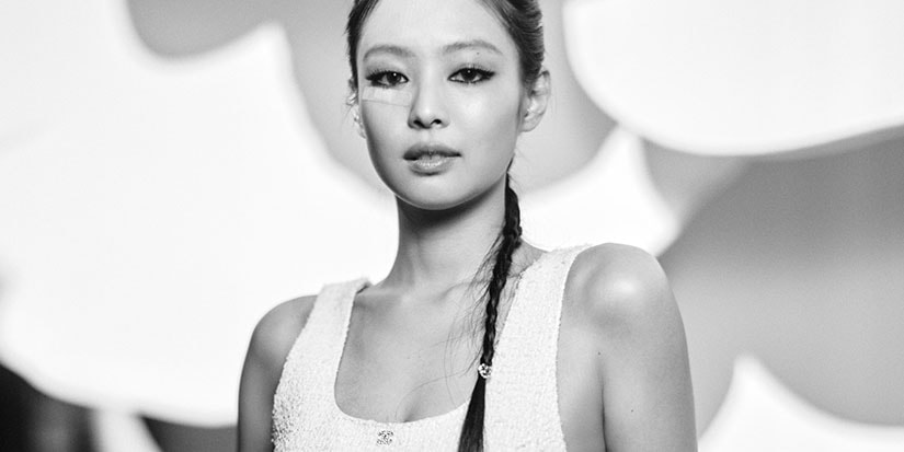 BLACKPINK's Jennie Attends Chanel Paris Show | Hypebae