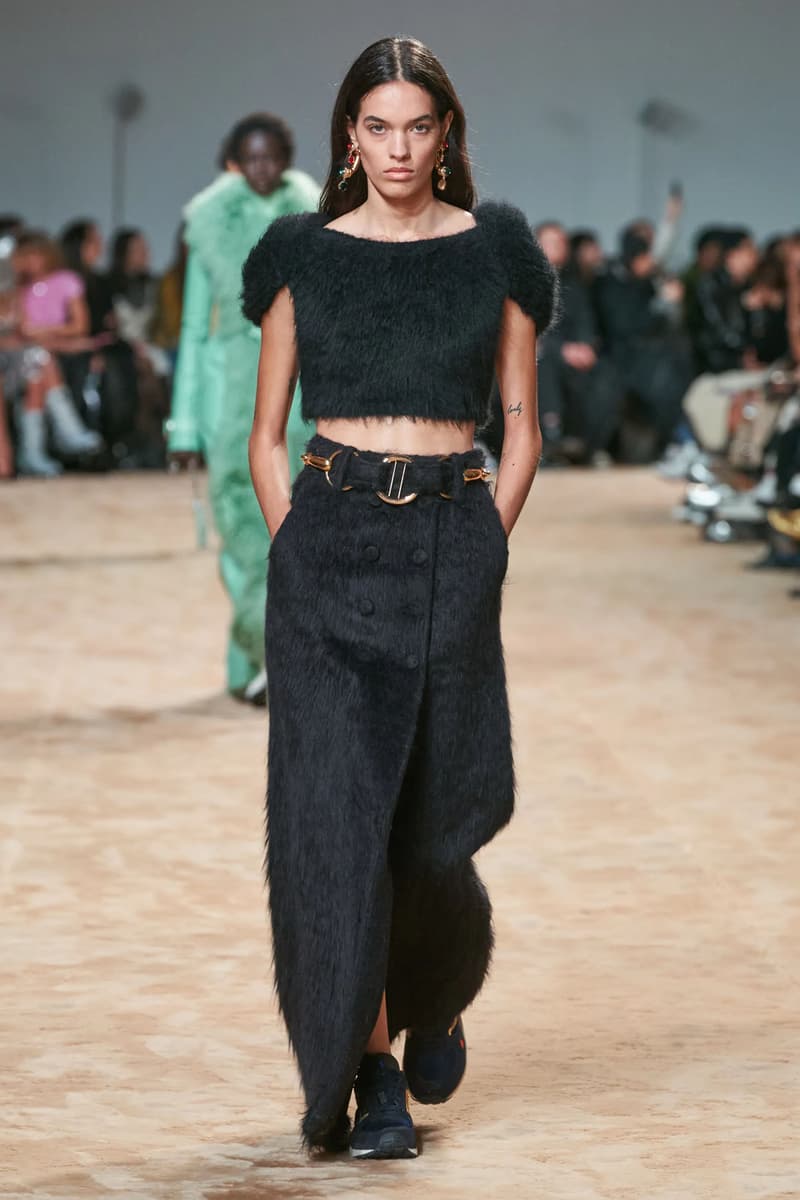 Julien Dossena Remembers Paco Rabanne in FW23 Show | Hypebae