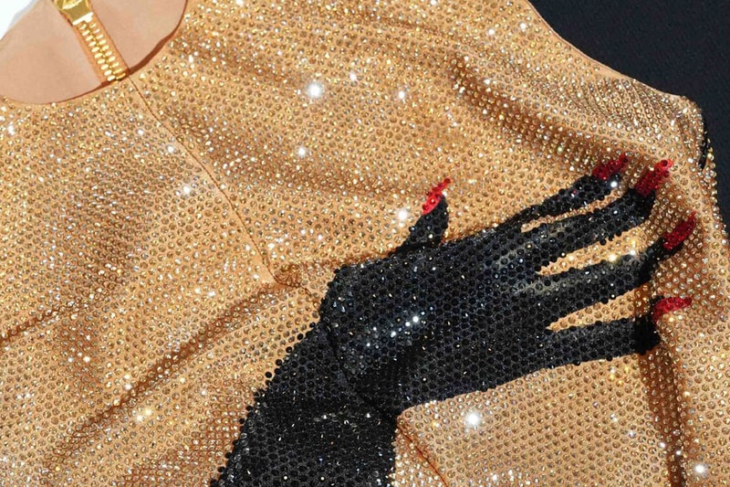 Beyonce Wears Custom LOEWE for London Tour | Hypebae