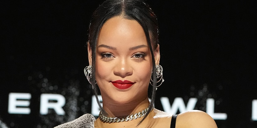 Rihanna Makes "Single Highlights" A 'Thing' | Hypebae