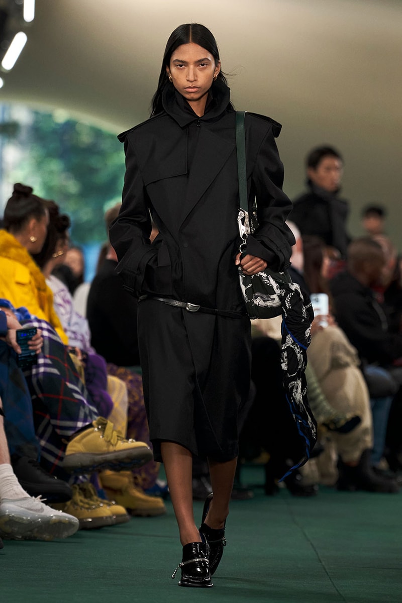 Daniel Lee Transform Trench Burberry SS24 | Hypebae