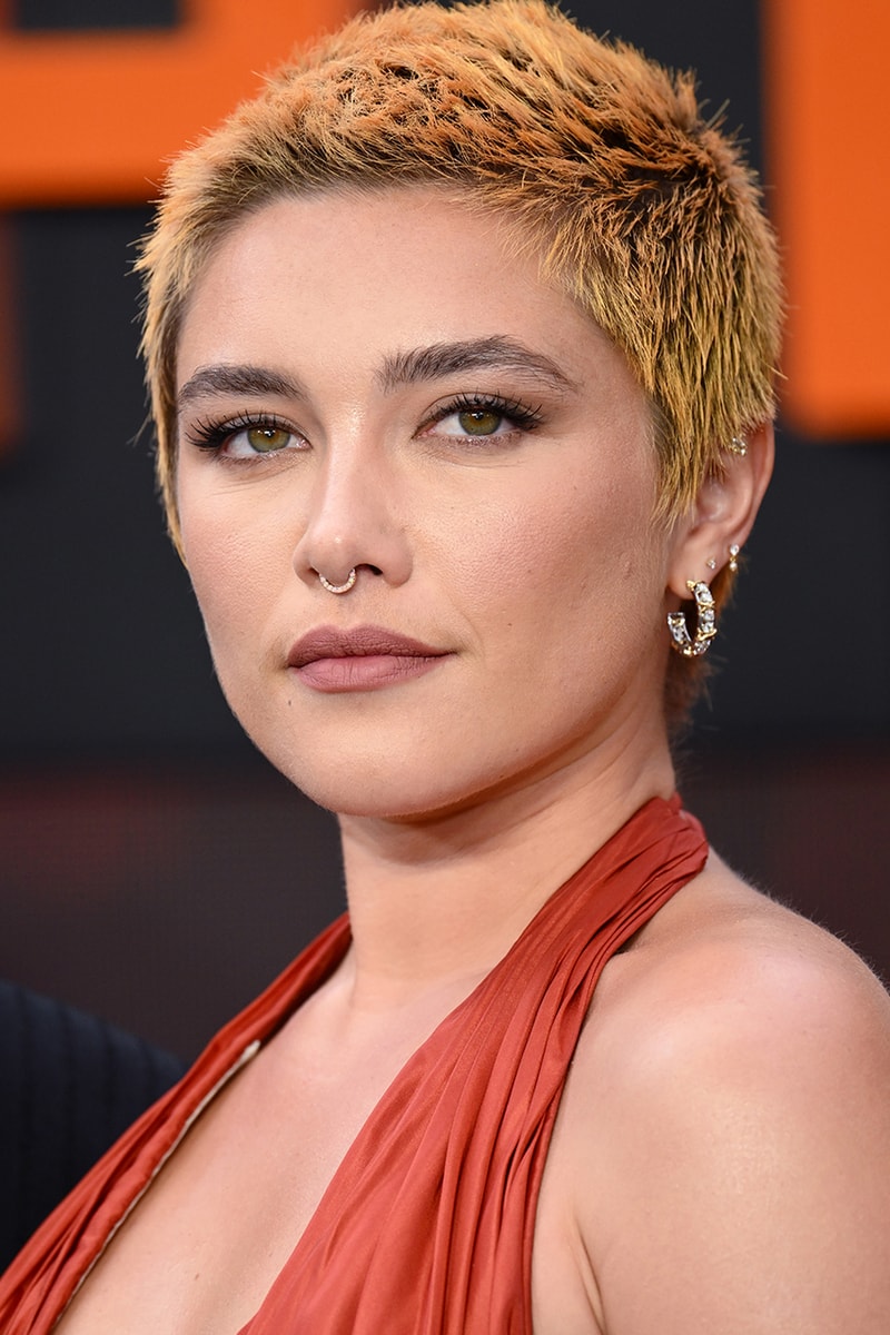 Florence Pugh Channels Her Inner Twiggy In Paris | Hypebae