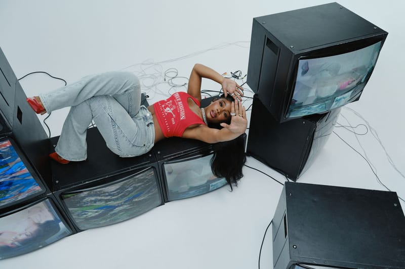 Dior Releases DIORALPS Ski Collection | Hypebae