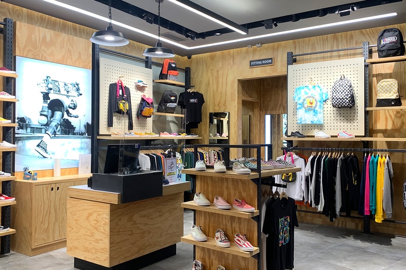 Ykha Amelz Berikan Sentuhan Artistiknya buat Vans Store Grand Indonesia ...