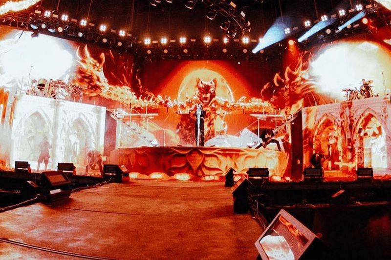 Kumpulan Visual Artist Indonesia Ikut Bikin Stage Visual Bring Me The ...
