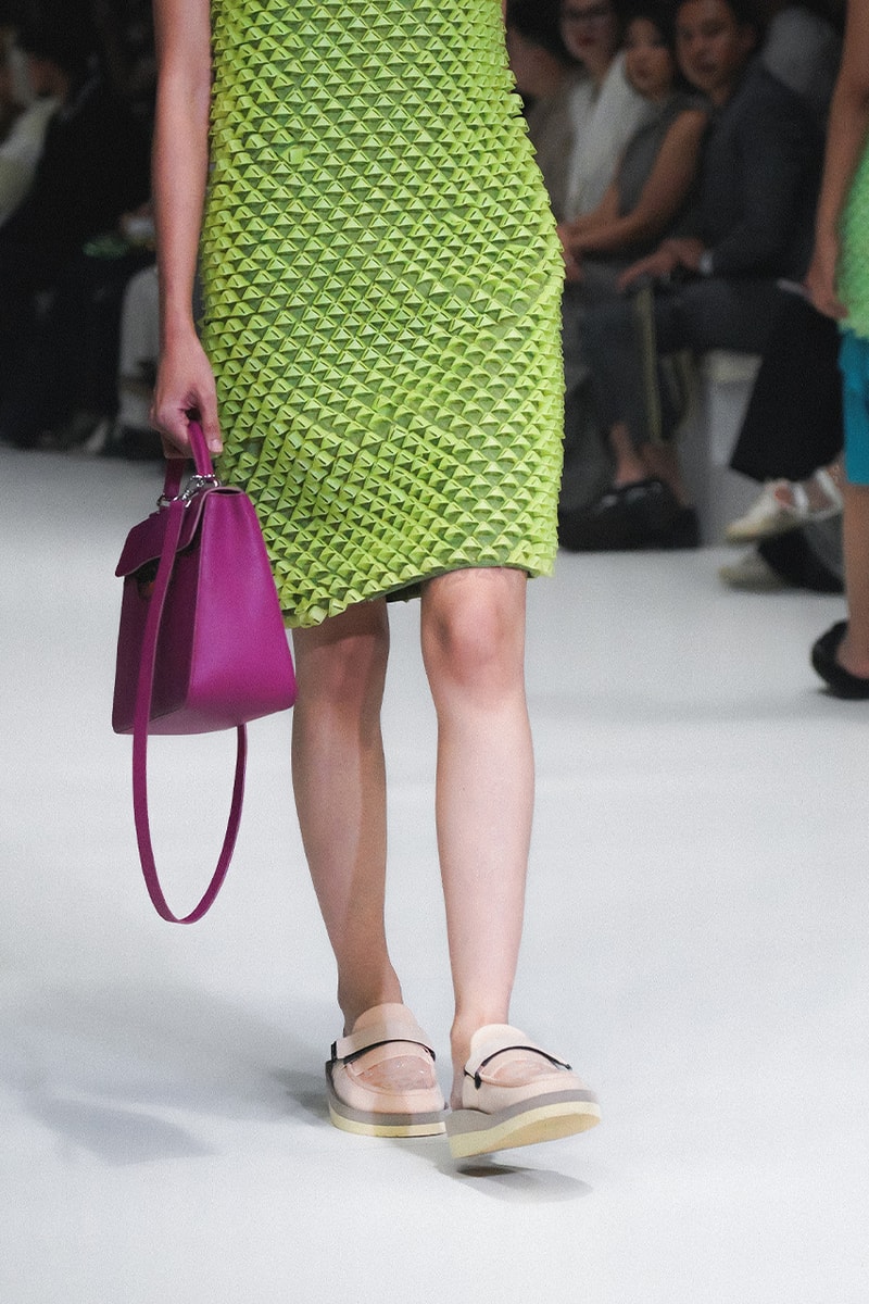 Hijack Sandals Team Up Bareng BYO Buat Runway di JFW Dewi Fashion ...