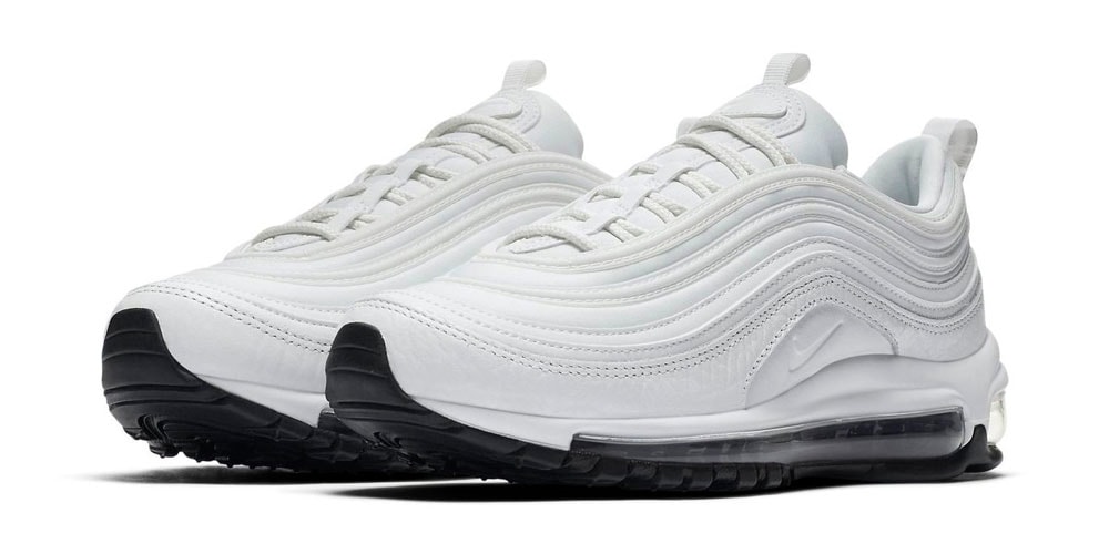 驚きの個性を隠した Nike AM97 の新色モデル “Summit White” が登場 | Hypebeast.JP