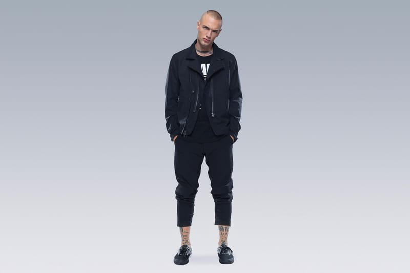 ACRONYM® よりデザイン性と実用性を兼備したテクニカル ACRONYM® よりデザイン性と実用性を兼備したテクニカル