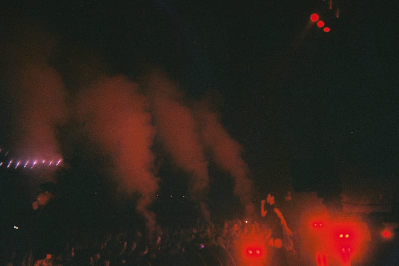 Awich “THE ROAD TO ARENA Japan Tour” ファイナル公演に密着 | DIARIES | Hypebeast.JP