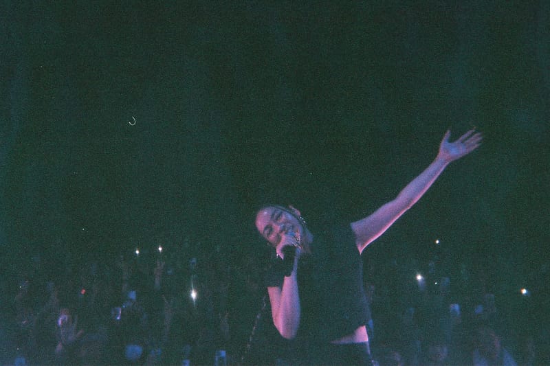 Awich “THE ROAD TO ARENA Japan Tour” ファイナル公演に密着 | DIARIES | Hypebeast.JP