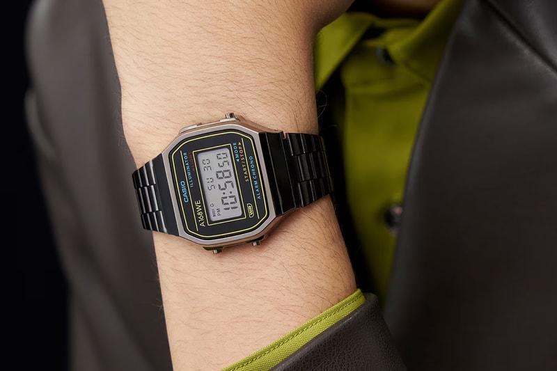 カシオの定番A168からカード型電卓をモチーフとした新色が登場 | Hypebeast.JP