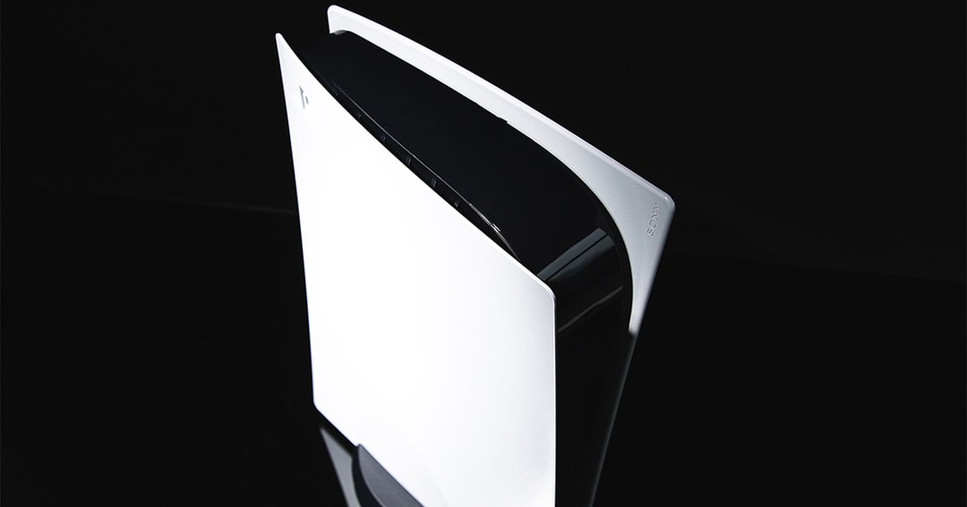 세계에서 가장 큰 플레이스테이션 5 | Hypebeast.KR | 하입비스트