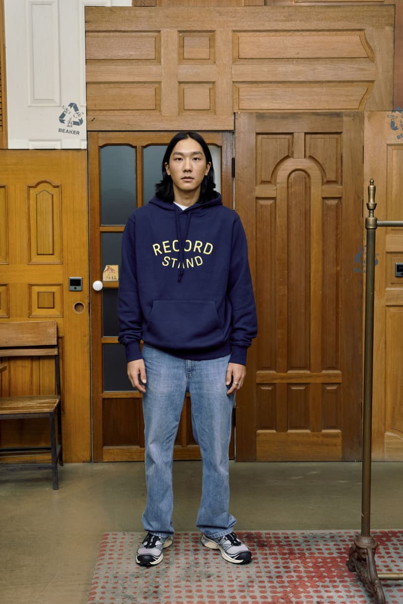 비이커 x 콤팩트 레코드 바 협업 '레코드 스탠드' 팝업 정보 | Hypebeast.KR | 하입비스트