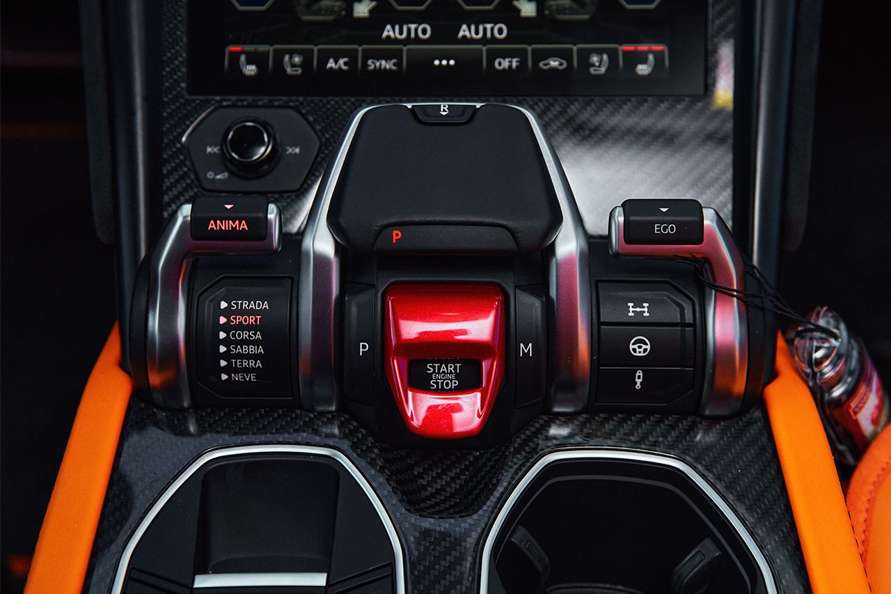 DRIVERS: 김강민 & 2021 람보르기니 우루스 펄 캡슐 | Hypebeast.KR | 하입비스트