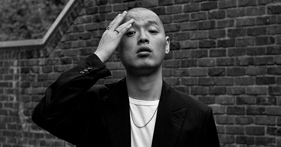 이센스가 신곡 ‘Jeogeumtong 14 Shibal’을 깜짝 공개했다 | Hypebeast.KR | 하입비스트