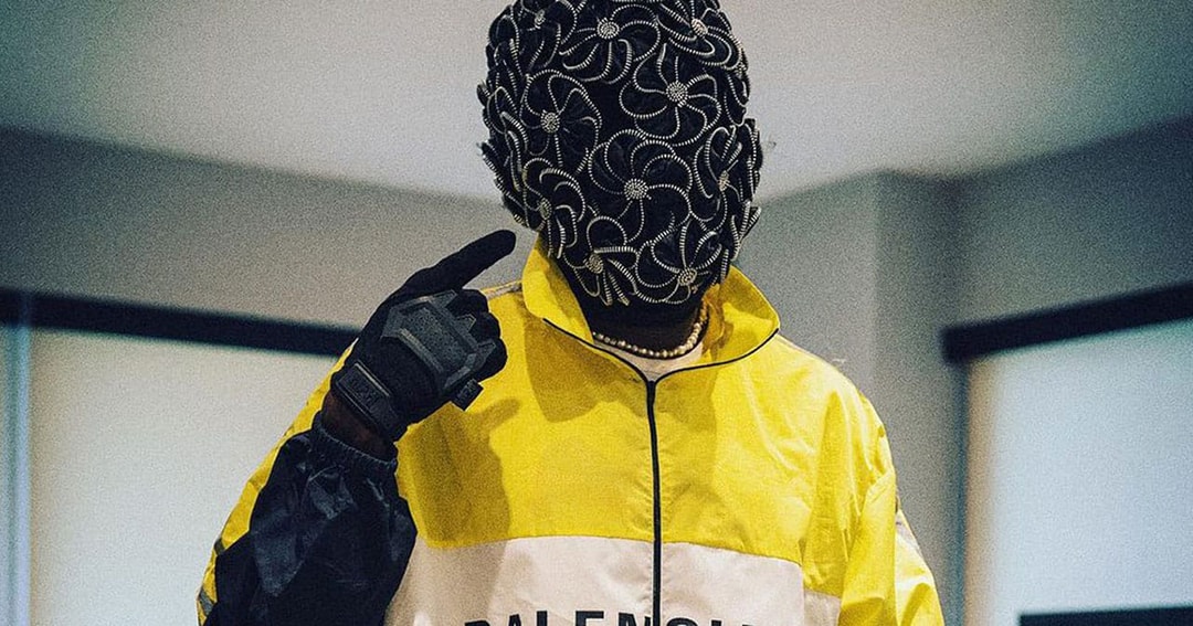 EPL 축구선수가 마스크를 쓰고 랩을 하고 있다? | Hypebeast.KR | 하입비스트