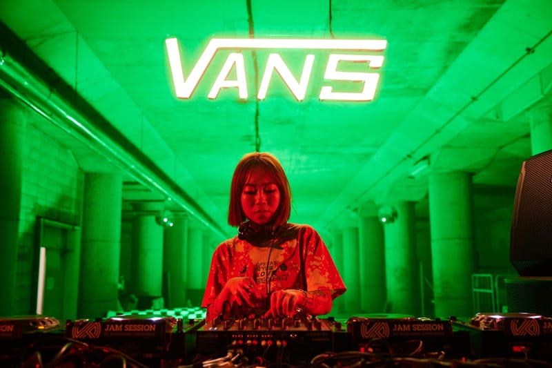 Invite Only: 뮤지션 씨피카와 함께 즐긴 ‘반스 스테이션 신당’ | Hypebeast.KR | 하입비스트