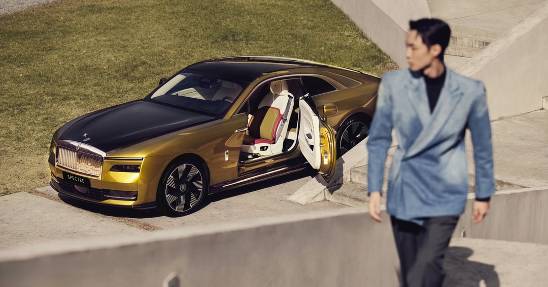 새로운 세대의 럭셔리, 롤스로이스의 전기자동차 ‘스펙터’ - Kollo