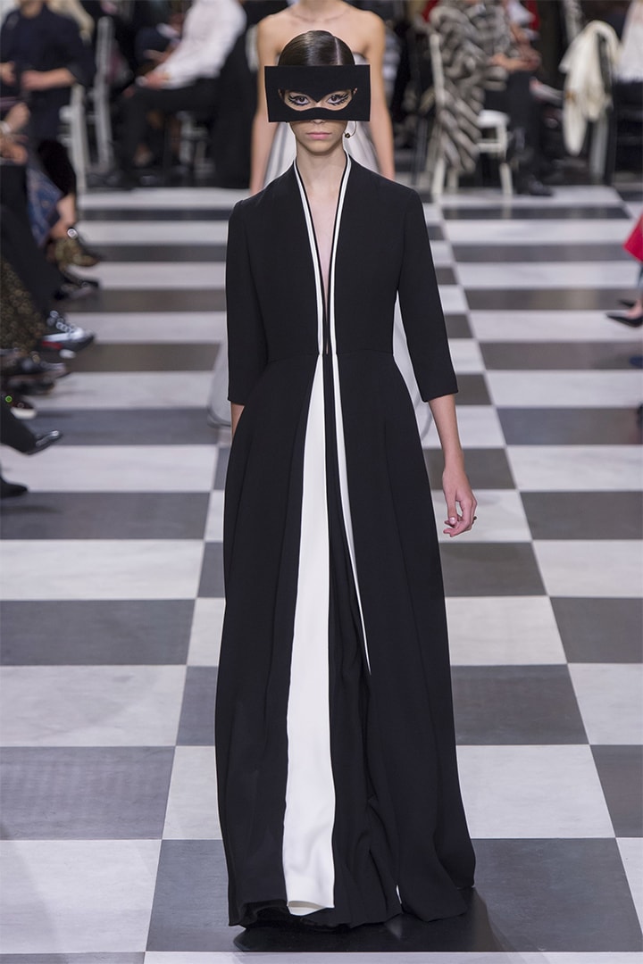 Christian Dior 2018 春夏高訂系列於巴黎時裝周 PFW 發佈 - POPBEE