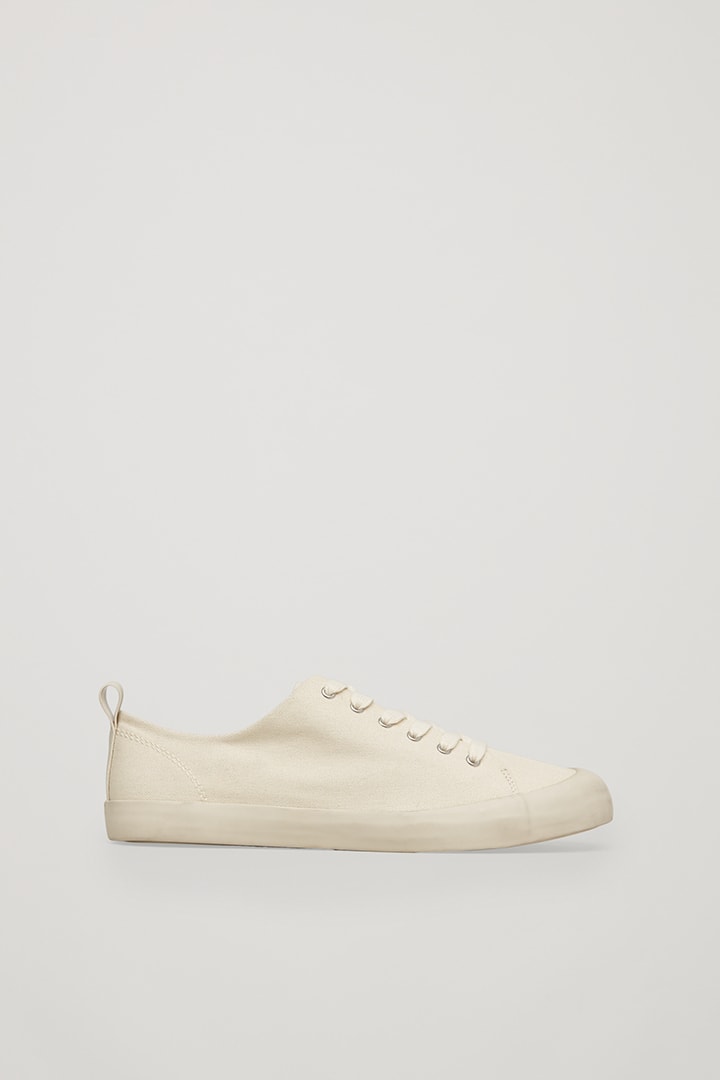 COS 2018 春夏目錄以大地色系為主 - POPBEE