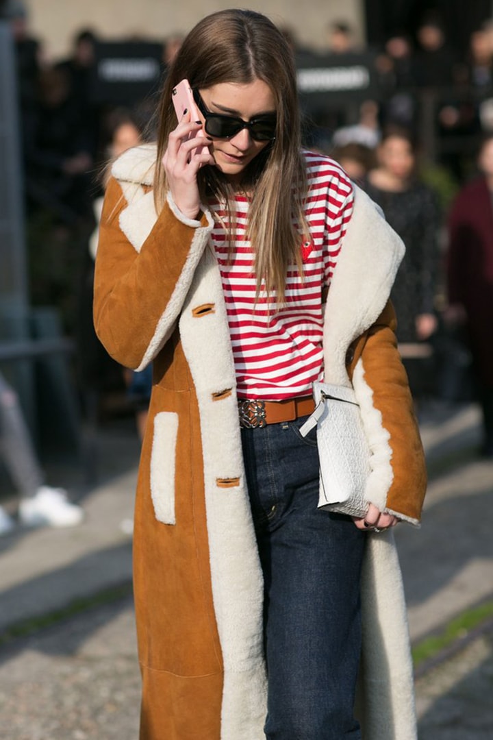 時裝週街拍照零失手穿搭組合 牛仔褲 tee - POPBEE