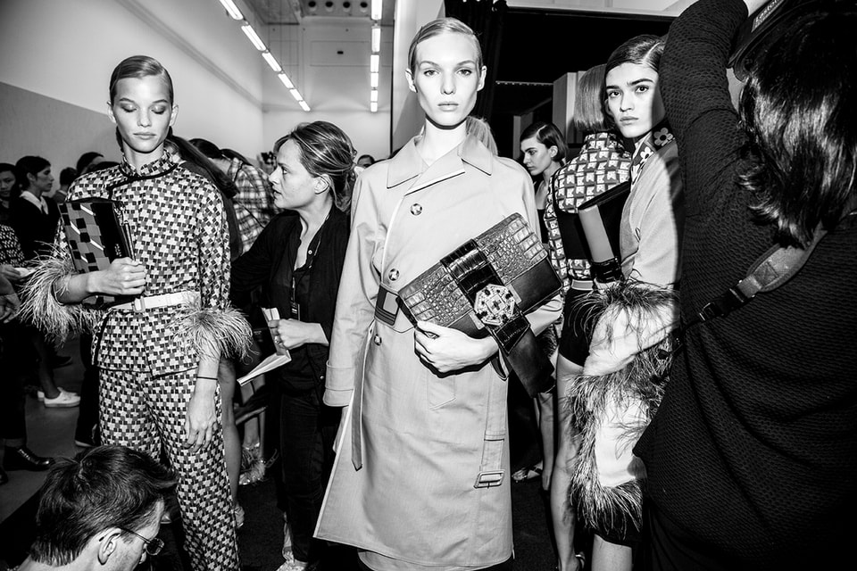 受荷里活性騷擾事件影響 今年 NYFW 將替 Models 設置私人更衣間 - POPBEE