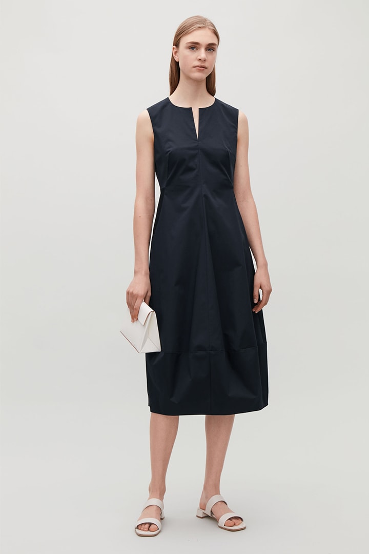 COS 簡約夏日造型穿搭靈感 - POPBEE