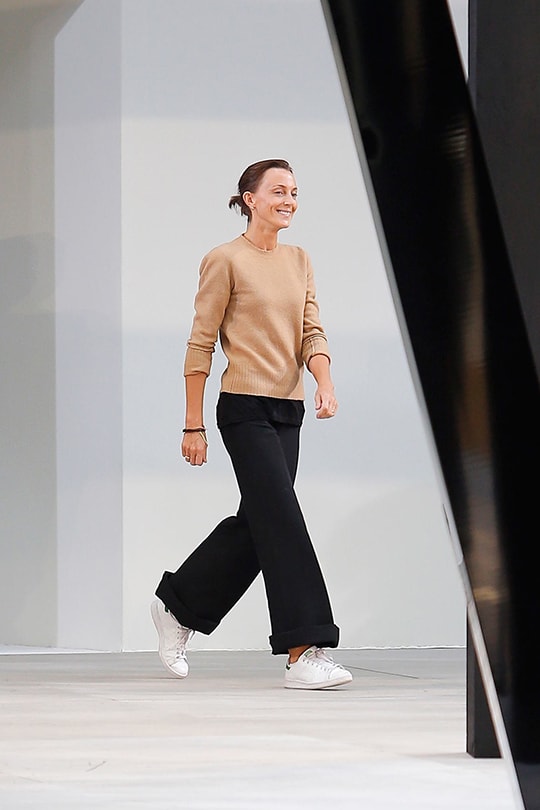 Phoebe Philo 式極簡穿搭美學 - POPBEE