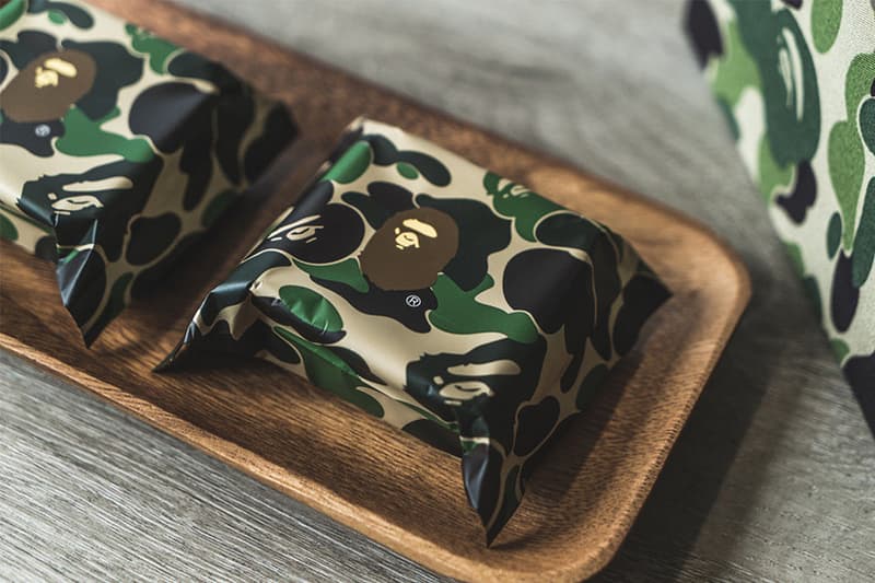 A BATHING APE® 與藝人謝霆鋒聯乘推出別注中秋節月餅禮盒 - POPBEE