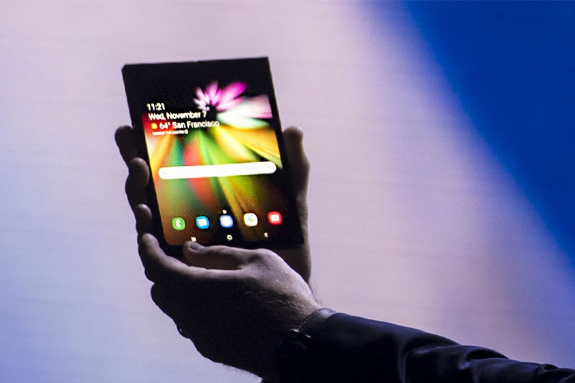 Samsung 折疊屏幕 infinity flex display 概念手機 - POPBEE