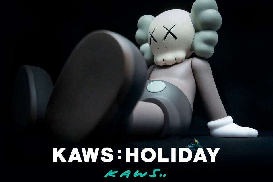 KAWS 首次來台灣中正紀念堂舉辦大型展覽，限量商品售價一次公開！ - POPBEE