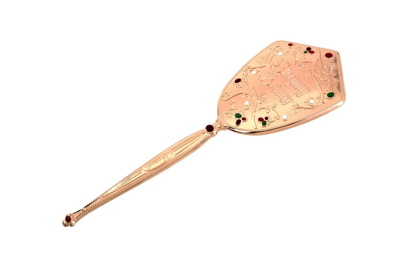 Bésame 與迪士尼合作推出「睡美人」彩妝系列，童話書眼影盤和華麗魔境引起熱議！ - POPBEE