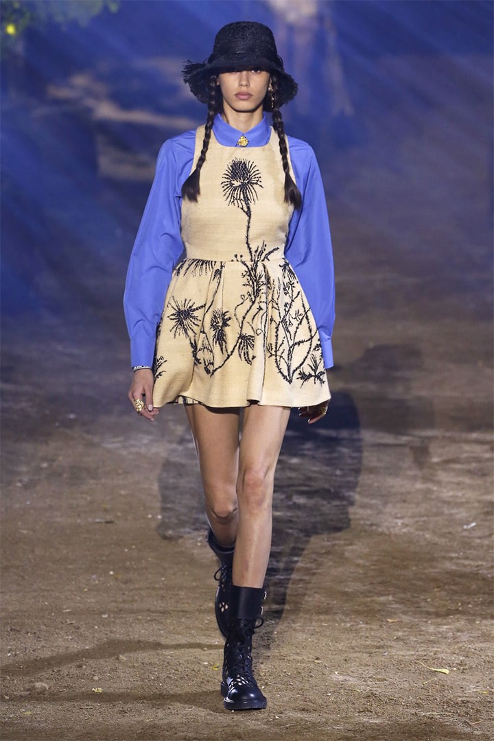 Dior 2020 春夏時裝展：植物刺繡、草編帽⋯質樸仍不減唯美！ - POPBEE