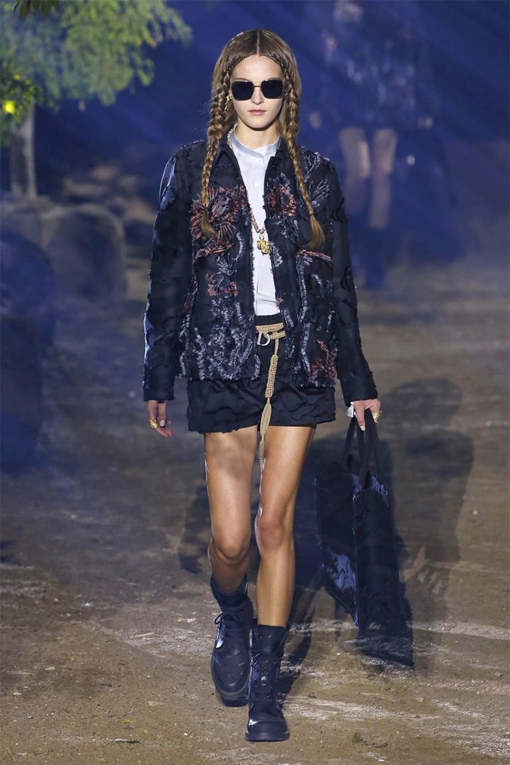 Dior 2020 春夏時裝展：植物刺繡、草編帽⋯質樸仍不減唯美！ - POPBEE