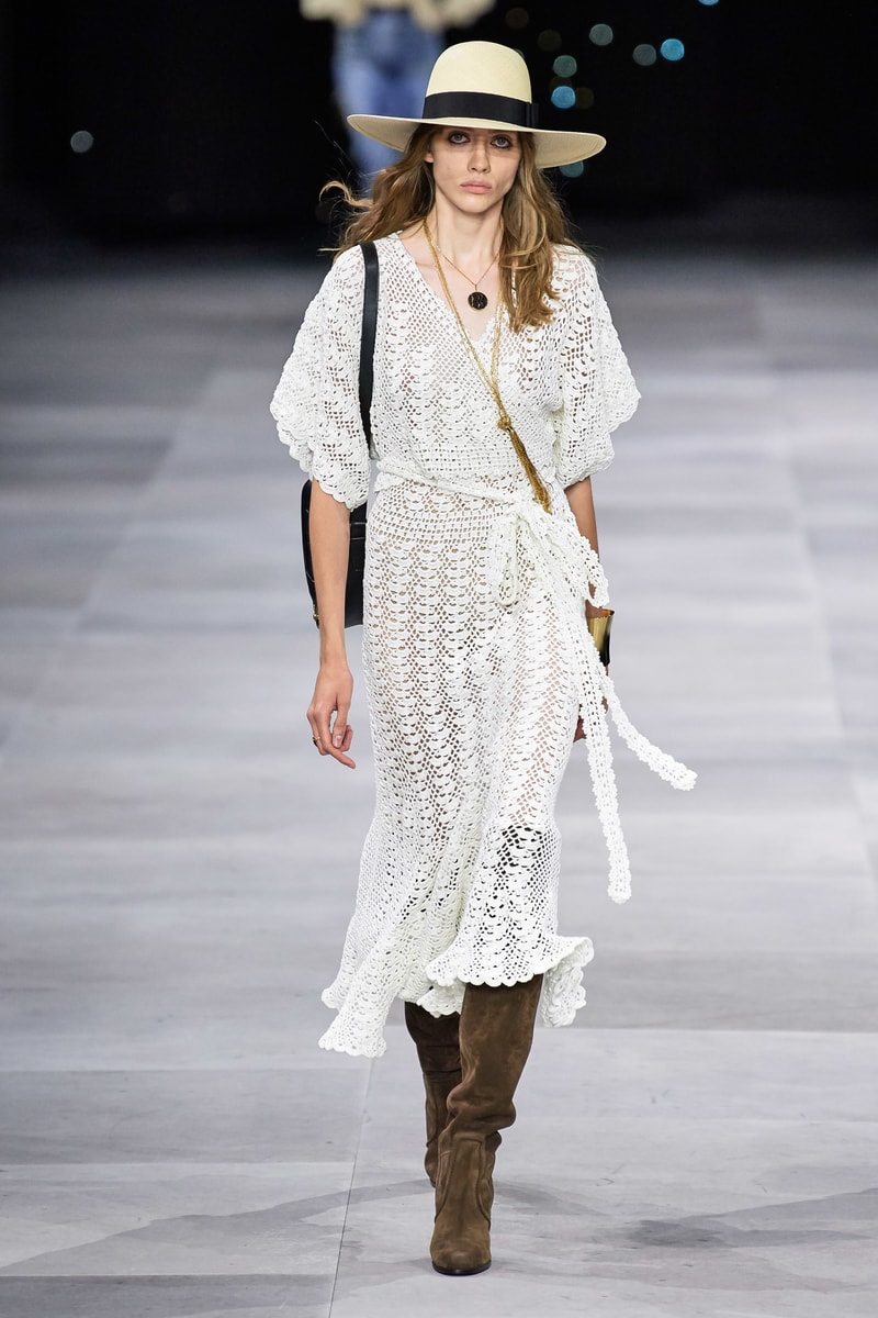 Celine 2020 春夏大秀在 70 年代懷舊復古浪潮下，刻畫出現代女性摩登叛逆的味道！ - POPBEE