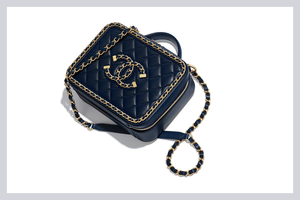 Chanel 今季的 Vanity Case，色調、細節都散發著貴氣！ - POPBEE